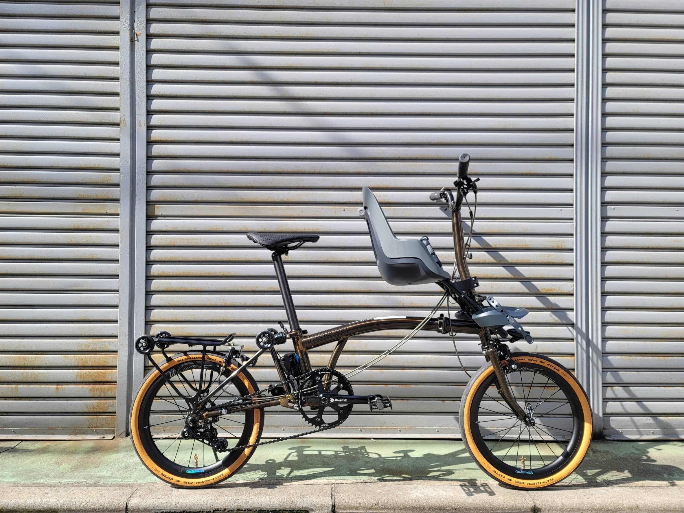 【Brompton x カスタム】スタイリッシュな送迎にBobikeがおすすめです。